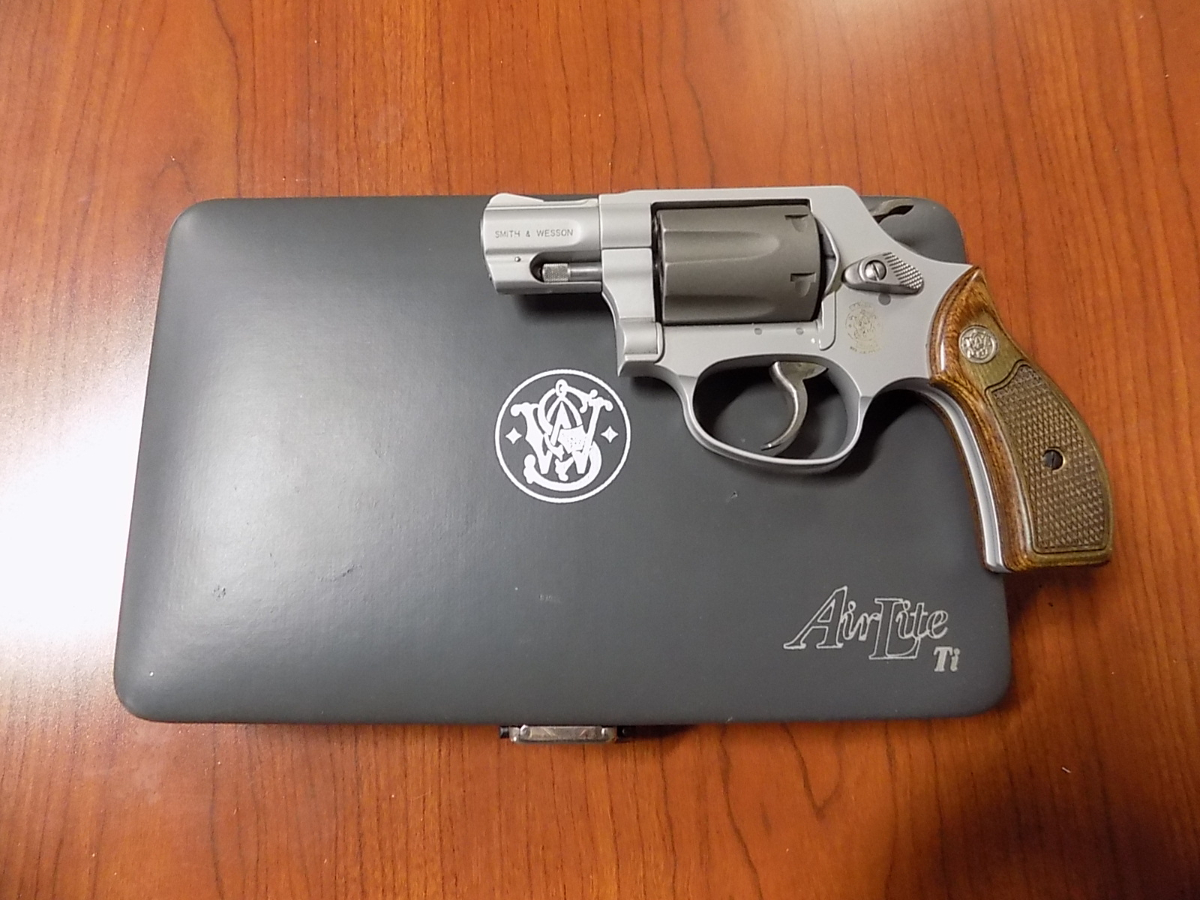 Smith & Wesson Very Smith And Wesson Model 331 Ti .31 Caliber Ball For ...