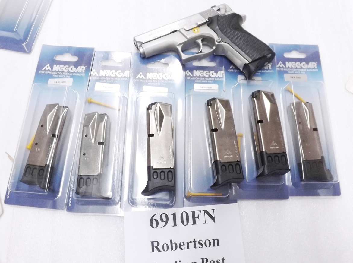 S&W 6904 6906 469 669 Mecgar 10 Rd 9mm Magazines Smith & Wesson Finger ...
