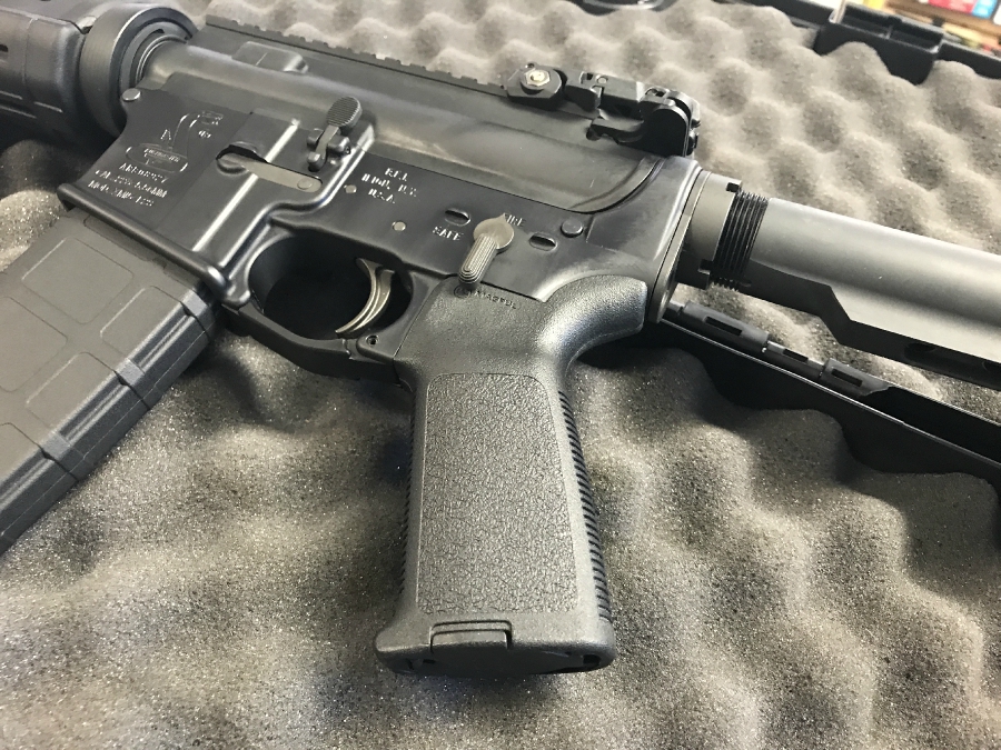 Bushmaster Moe M4 A-Tacs Ar-15 30+1 16in Barrel Nice 5.56mm Nato For ...