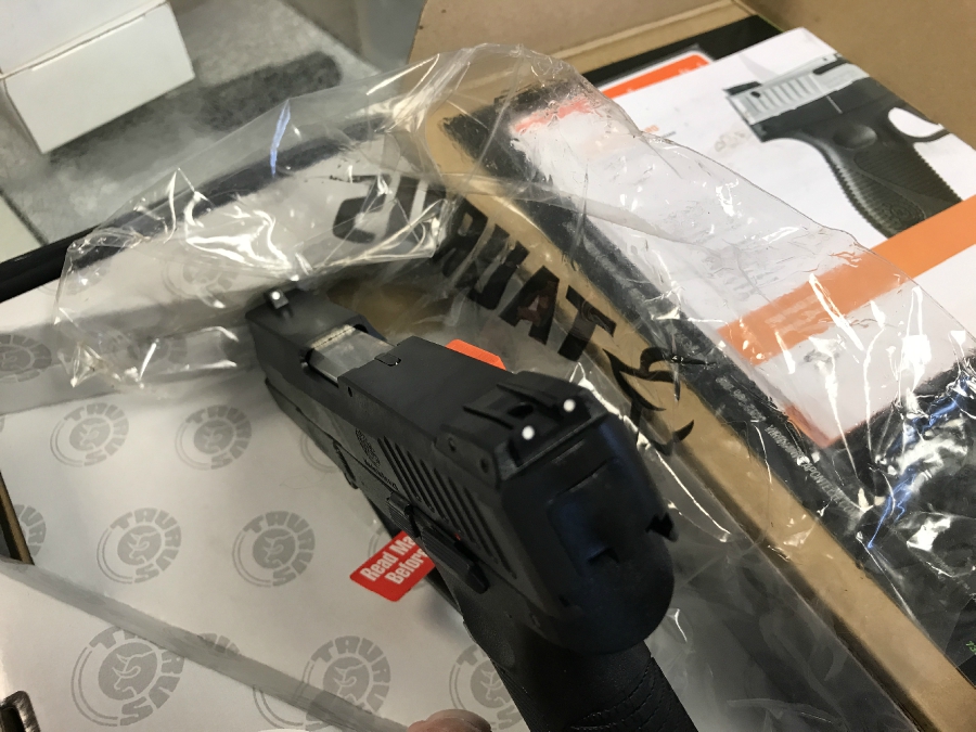 Taurus 709 Slim Sa/Da 3inch 6+1 Black Poly Grip New 9mm Luger For Sale ...