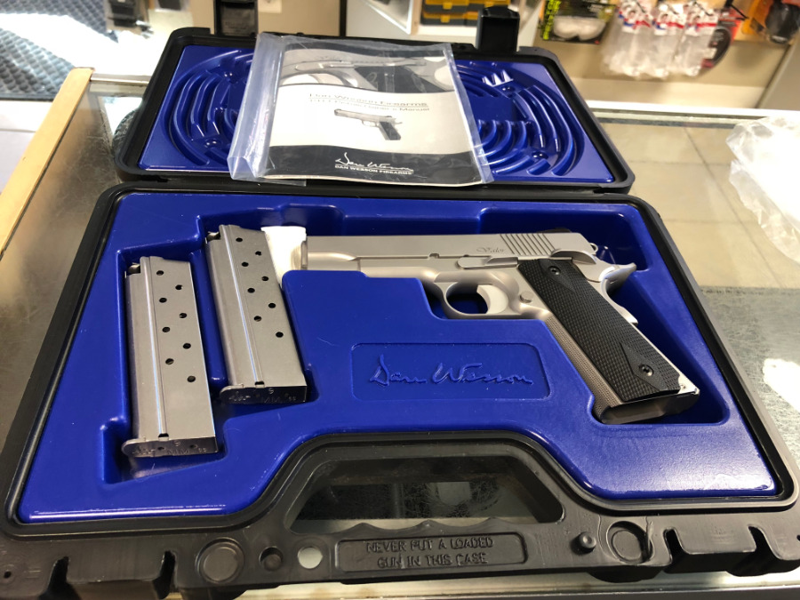 Dan Wesson 1911 Valor Commander Single 4.25in 9+1 Nice 9mm Luger For ...