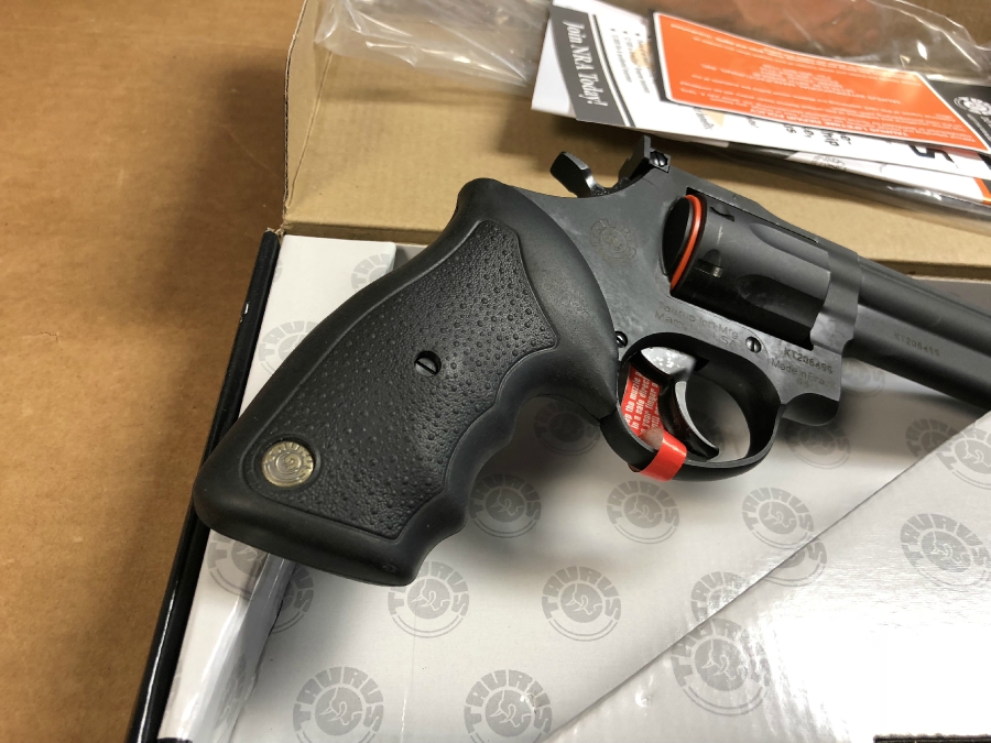 Taurus 66 6 In 7rd Adj Sight Black Syn Grip Blue New .357 Magnum For ...