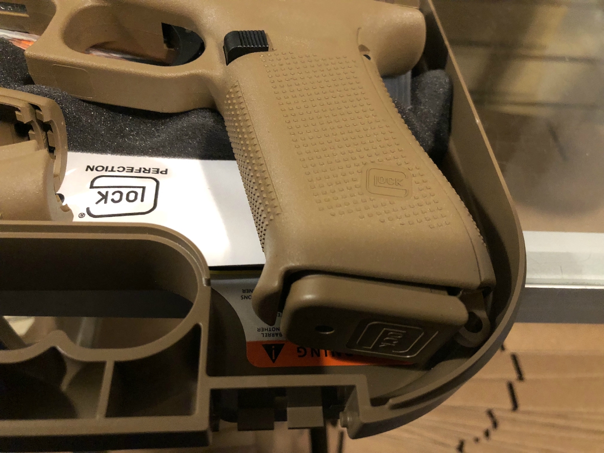 Glock 19x Crossover 9mm Luger 3 Mags Night Sights Coyote Backstrap Grip ...