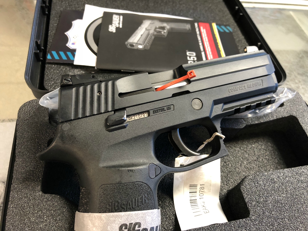 Pictures: Sig Sauer 250C-22-BAS Model P250 .22LR Sub-Compact Double ...