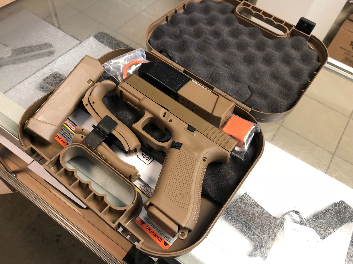 Glock 19x Crossover 17+1 Coyote Interchangeable Backstrap Grip Coyote ...