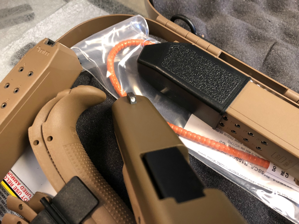 Glock 19x Crossover 17+1 Coyote Interchangeable Backstrap Grip Coyote ...