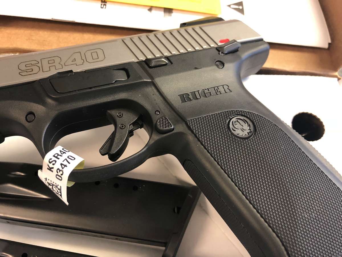 Ruger Sr40 Standard Single/Double 4.14 Inch 15+1/10+1 Black Polymer ...