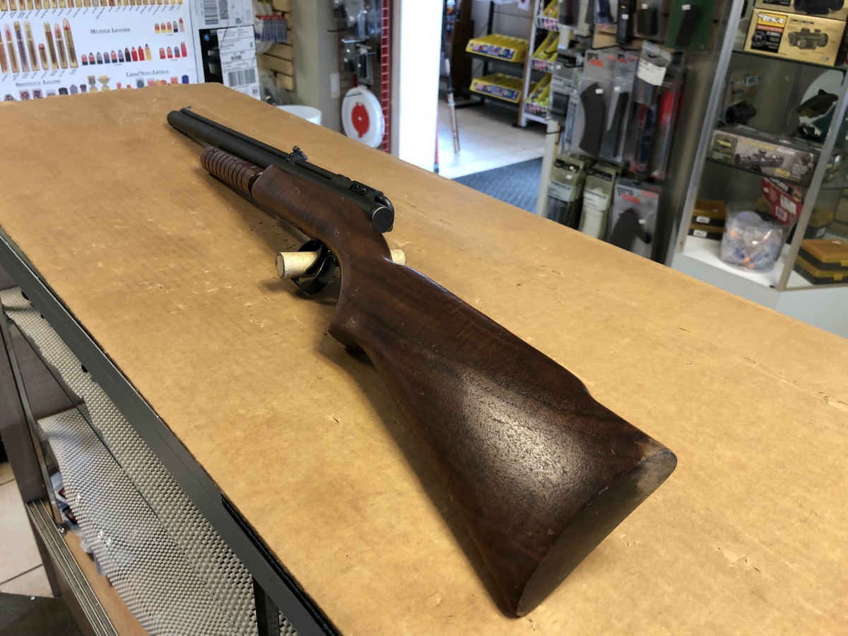 BENJAMIN FRANKLIN MODEL 312 22 CALIBER AIR PUMP RIFLE NICE!!!