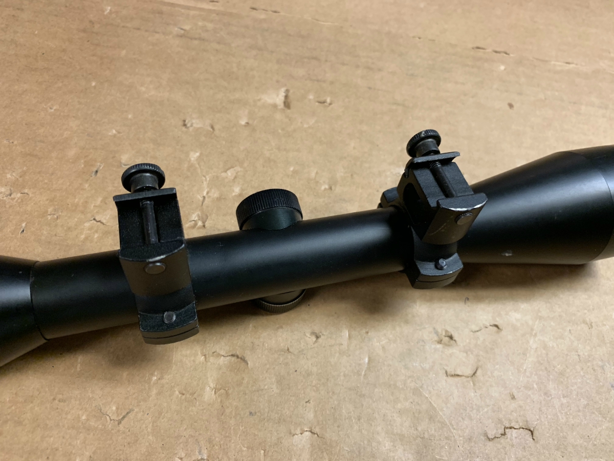 ULTRALUX 6X42 RIFLE SCOPE WITH RINGS IN GOOD USED CONDITION - Picture 10