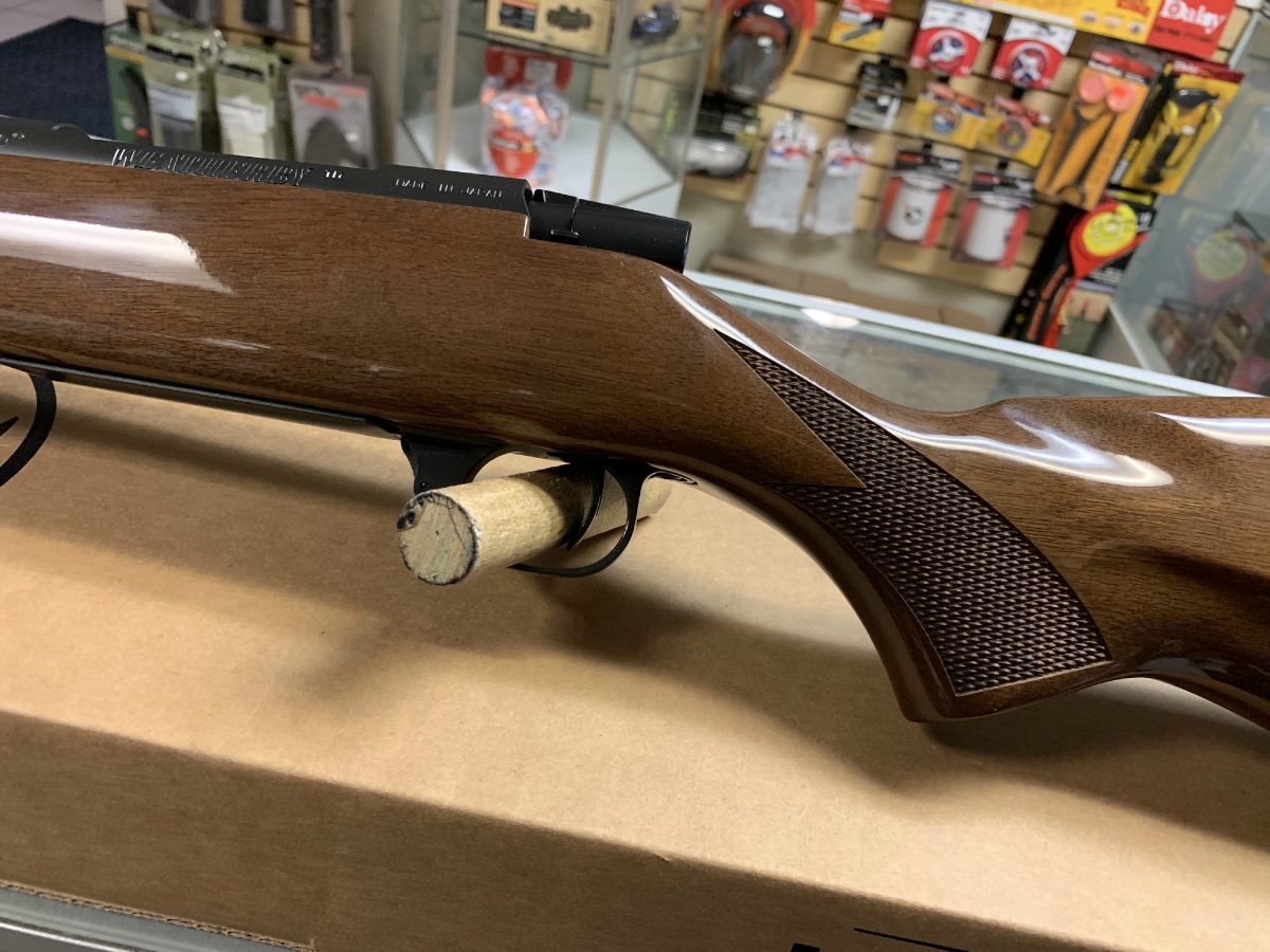 Weatherby Model Vanguard Sporter Deluxe Stock 24 Inch High Gloss ...