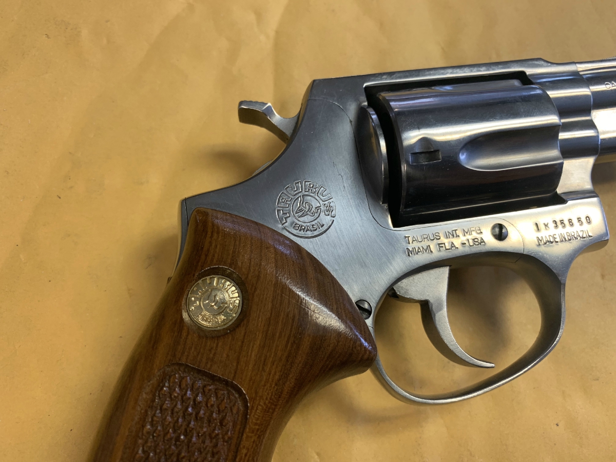Taurus Model 85 5 Shot Stainless Revolver 2 Inch Barrel Wood Grips Nice ...