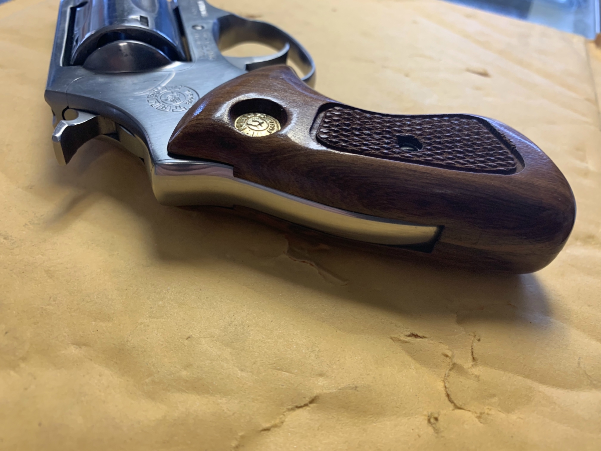 TAURUS MODEL 85 5 SHOT STAINLESS REVOLVER 2 INCH BARREL WOOD GRIPS NICE ...