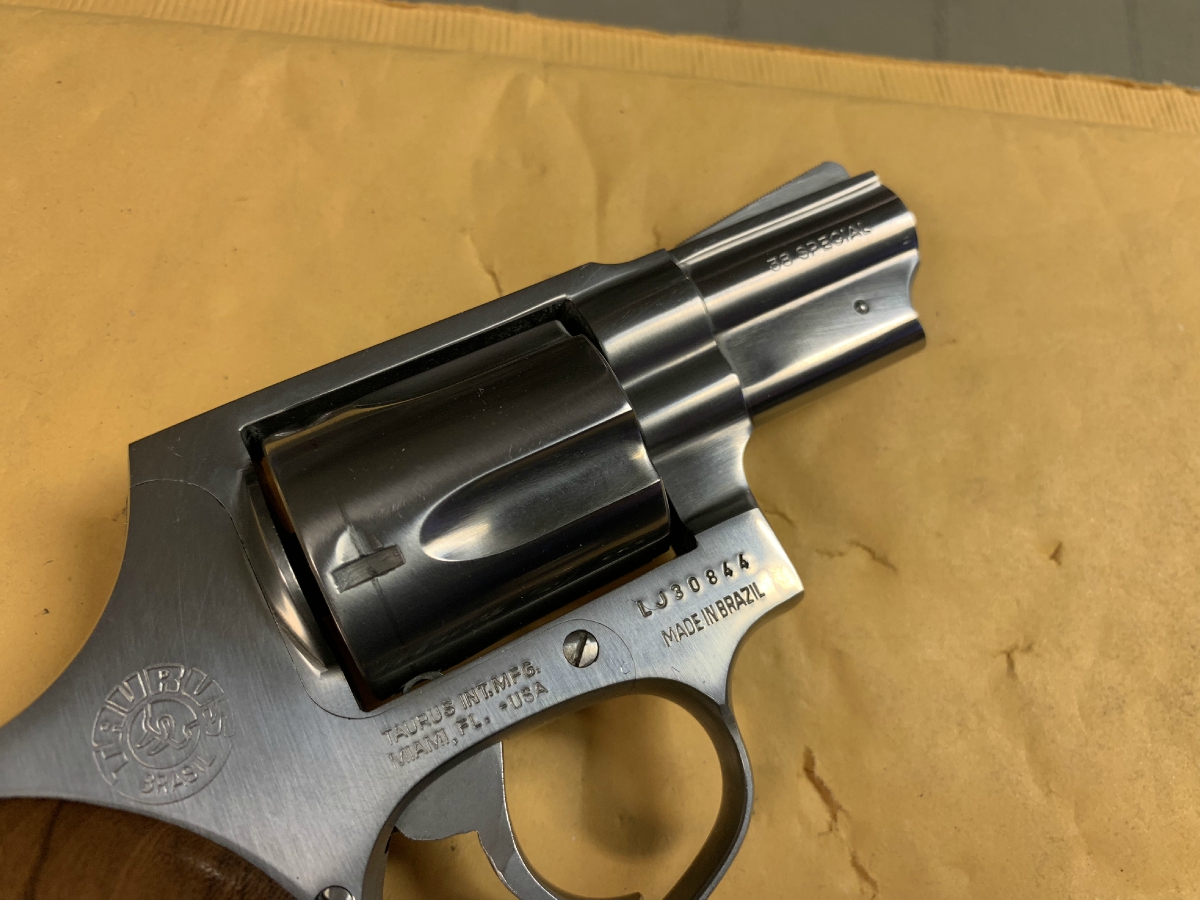 TAURUS - MODEL M85 5 SHOT HIDDEN HAMMER REVOLVER WOOD GRIPS STAINLESS 2 ...