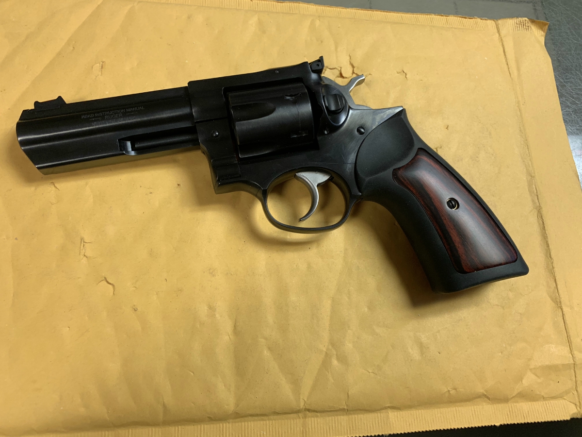 Ruger Model Gp100 6 Shot Revolver 4 Inch Barrel Fiber Optic Sights ...