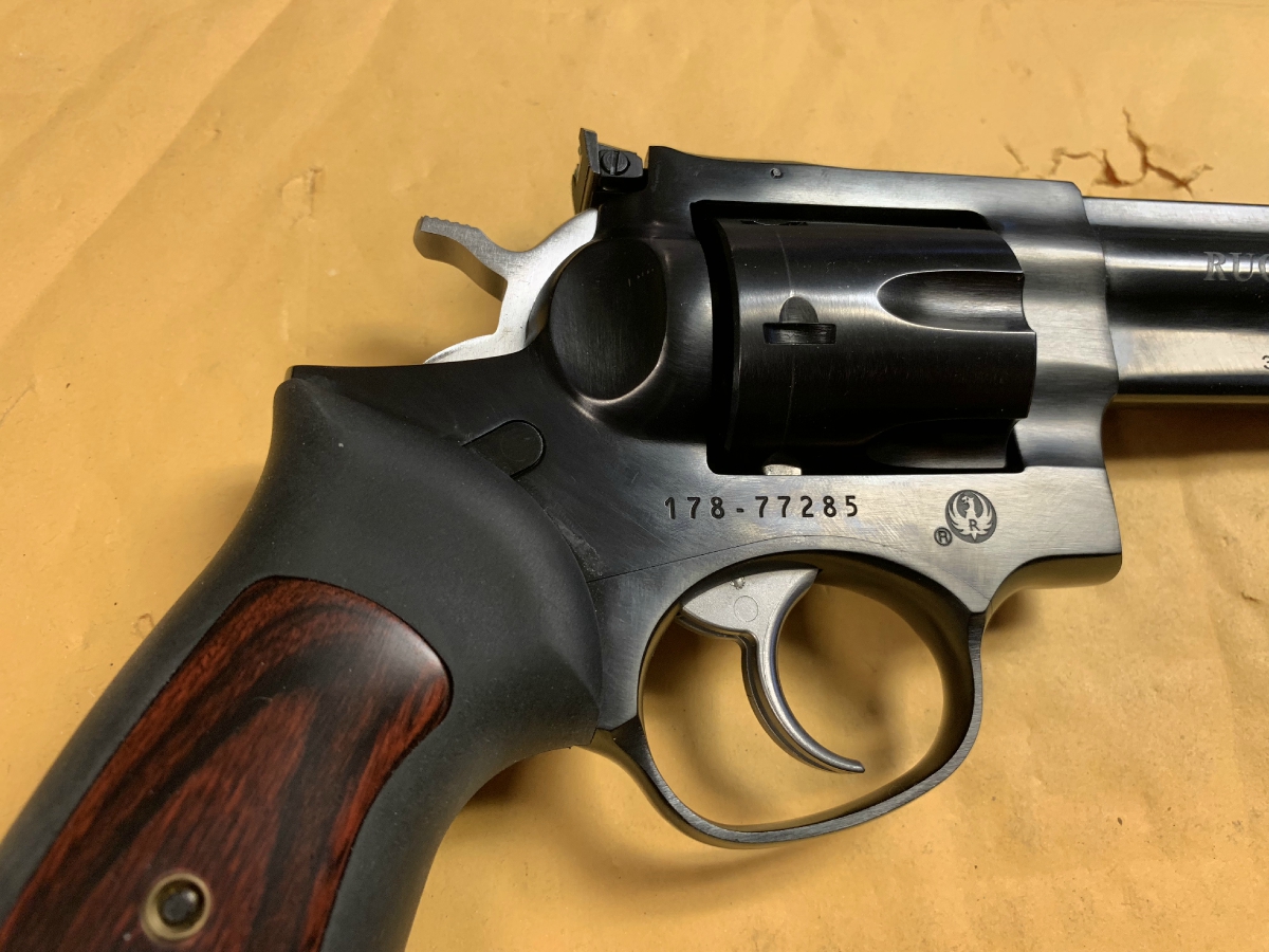 Ruger Model Gp100 6 Shot Revolver 4 Inch Barrel Fiber Optic Sights ...