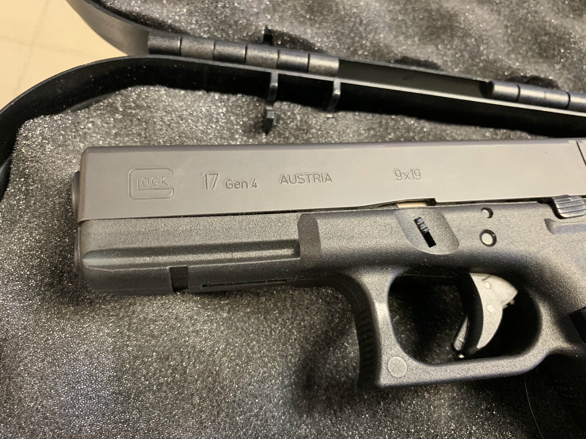 Glock Model G17 Gen 4 Semi-Auto Pistol In Excellent Used Condition One ...