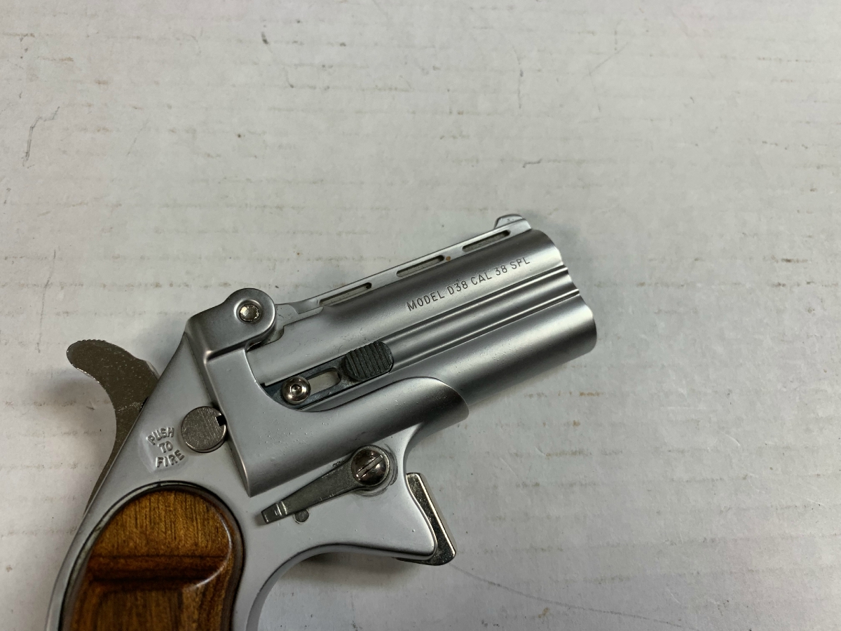 Davis Industries - MODEL D38 OVER/UNDER DERRINGER PISTOL STAINLESS 2 ...