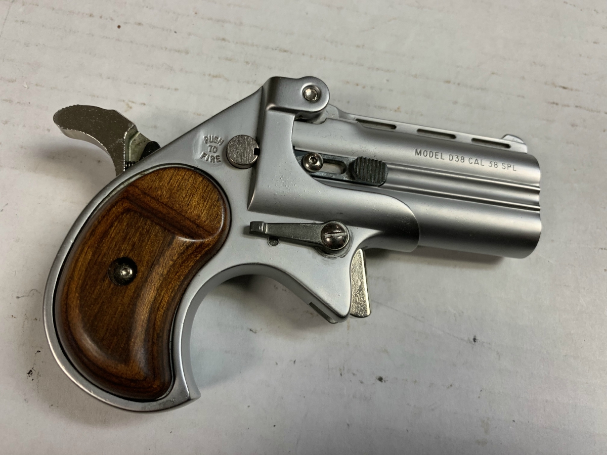 Davis Industries Model D38 Over/Under Derringer Pistol Stainless 2 Shot ...