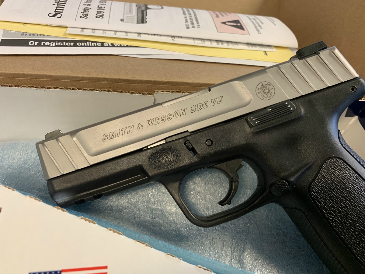 Smith & Wesson Sd9ve Double 4 Inch 16+1 Black Polymer Grip/Frame ...