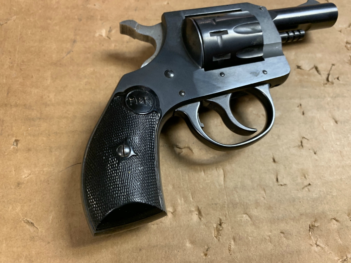 Harrington & Richardson - MODEL 929 9 SHOT REVOLVER 22 CAL BLUED DOUBLE ...