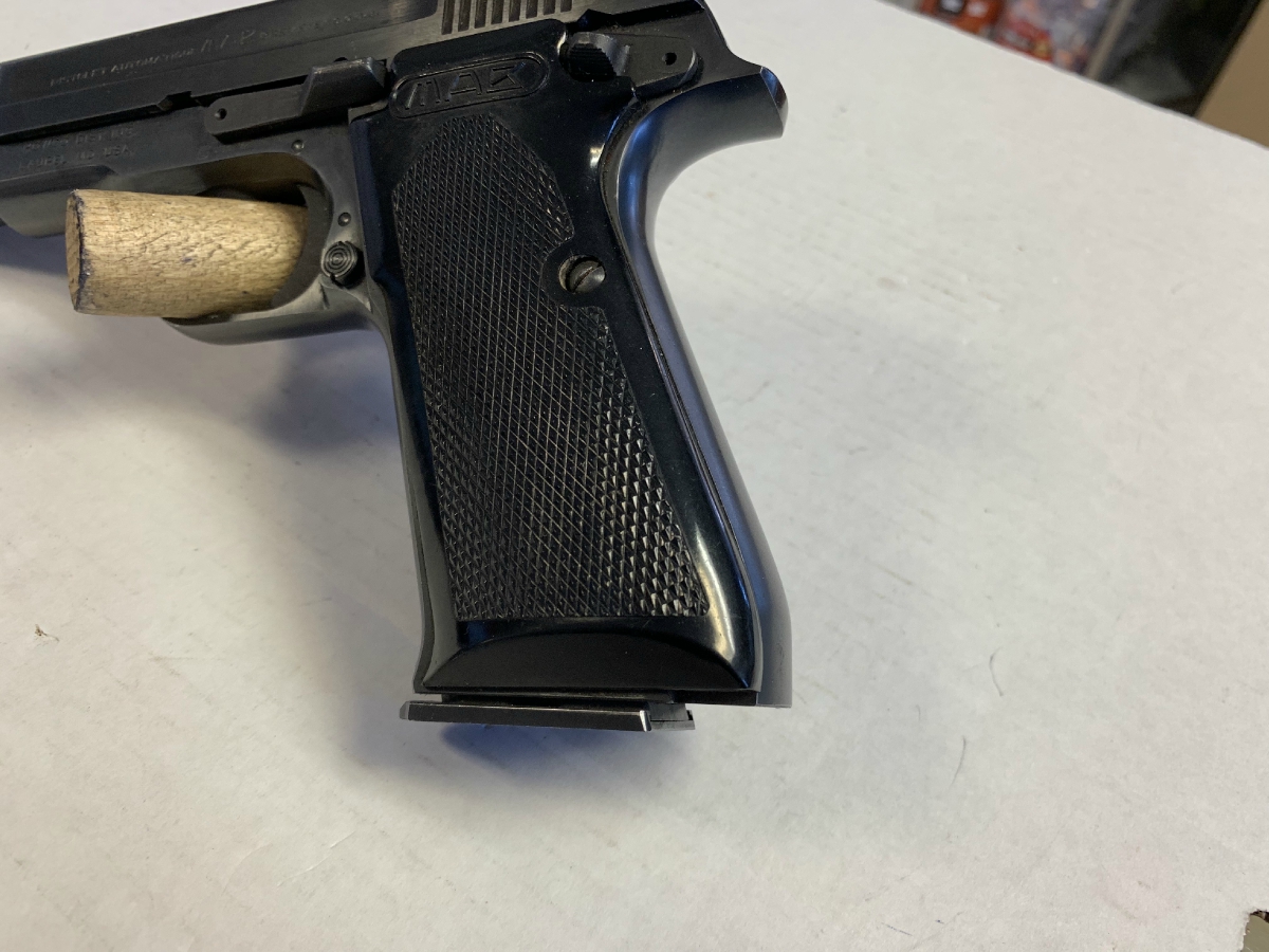 Howco Mab Model P-15 Single Action Semi-Auto Pistol 15 Round Magazine 4 ...