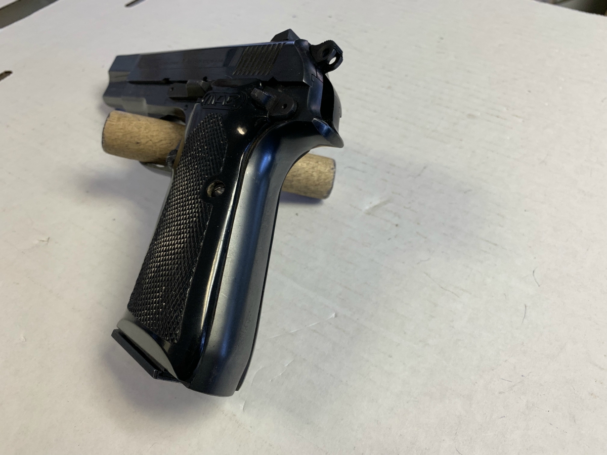 Howco Mab Model P-15 Single Action Semi-Auto Pistol 15 Round Magazine 4 ...