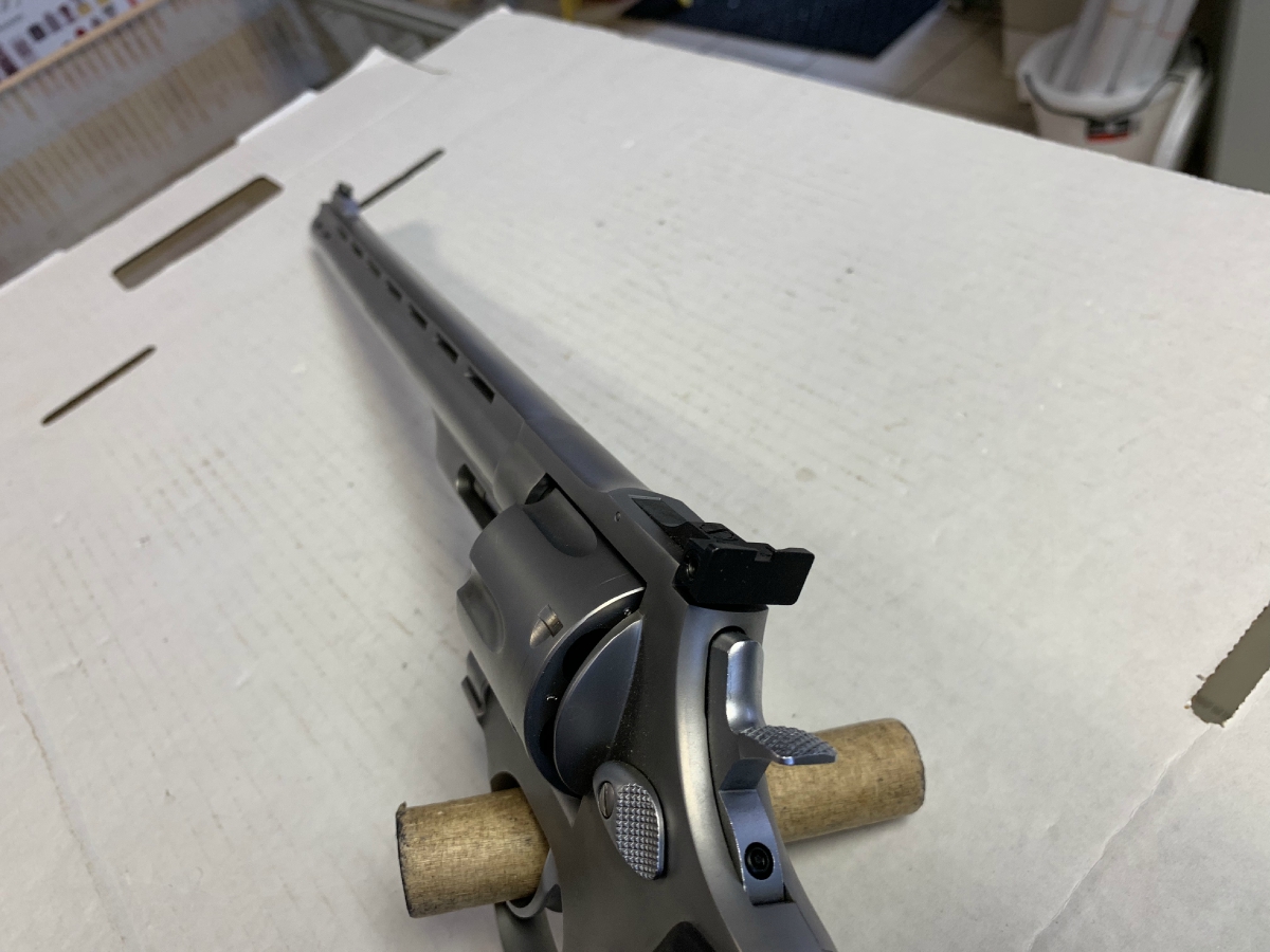 Taurus Model M44 6 Shot Stainless Steel Revolver 12 Inch Barrel Magna ...