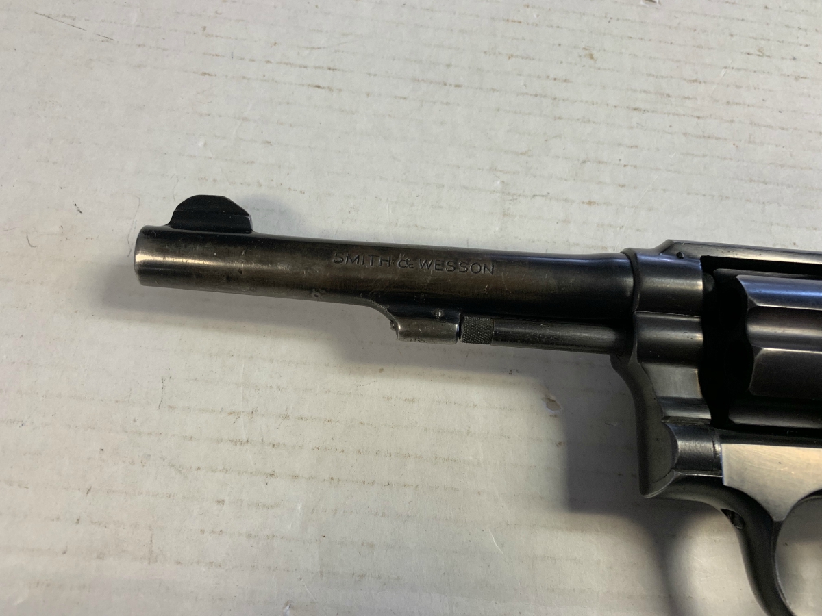 SMITH & WESSON - MODEL M&P 6 SHOT REVOLVER WITH RARE 5 INCH BARREL WOOD ...