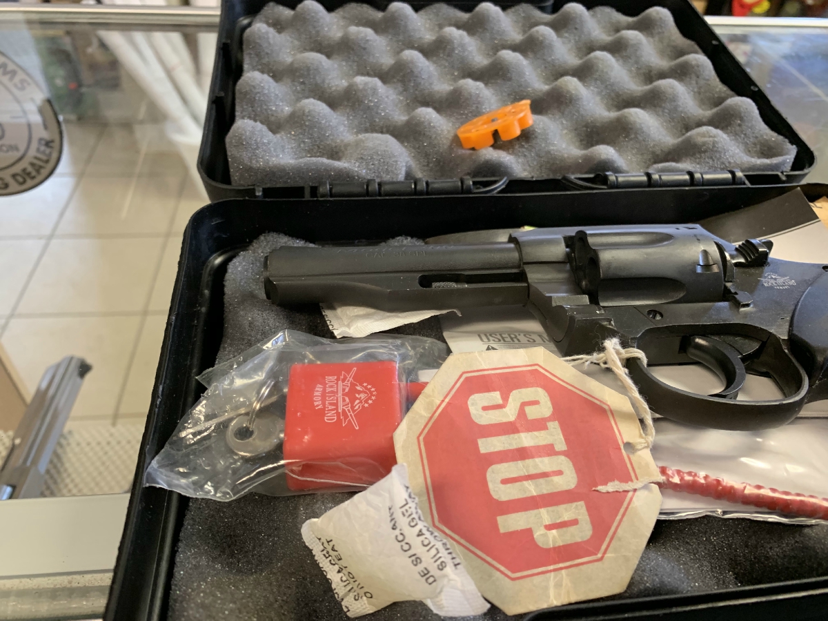 Rock Island Armory M200 Revolver Single/Double 4 Inch Barrel 6 Shot ...