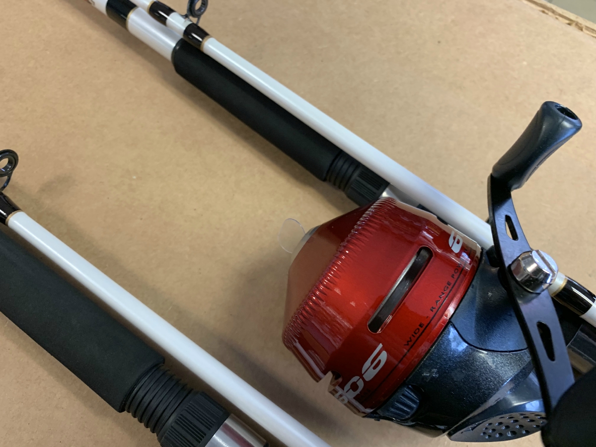 Two Zebco 606 Authentic Series Medium/Heavy Rod & Reel Combos 2 Piece ...