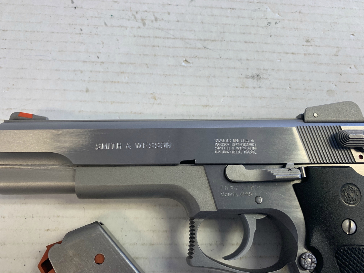 SMITH & WESSON - MODEL 645 SEMI-AUTO PISTOL ONE 7 ROUND MAGAZINE ...