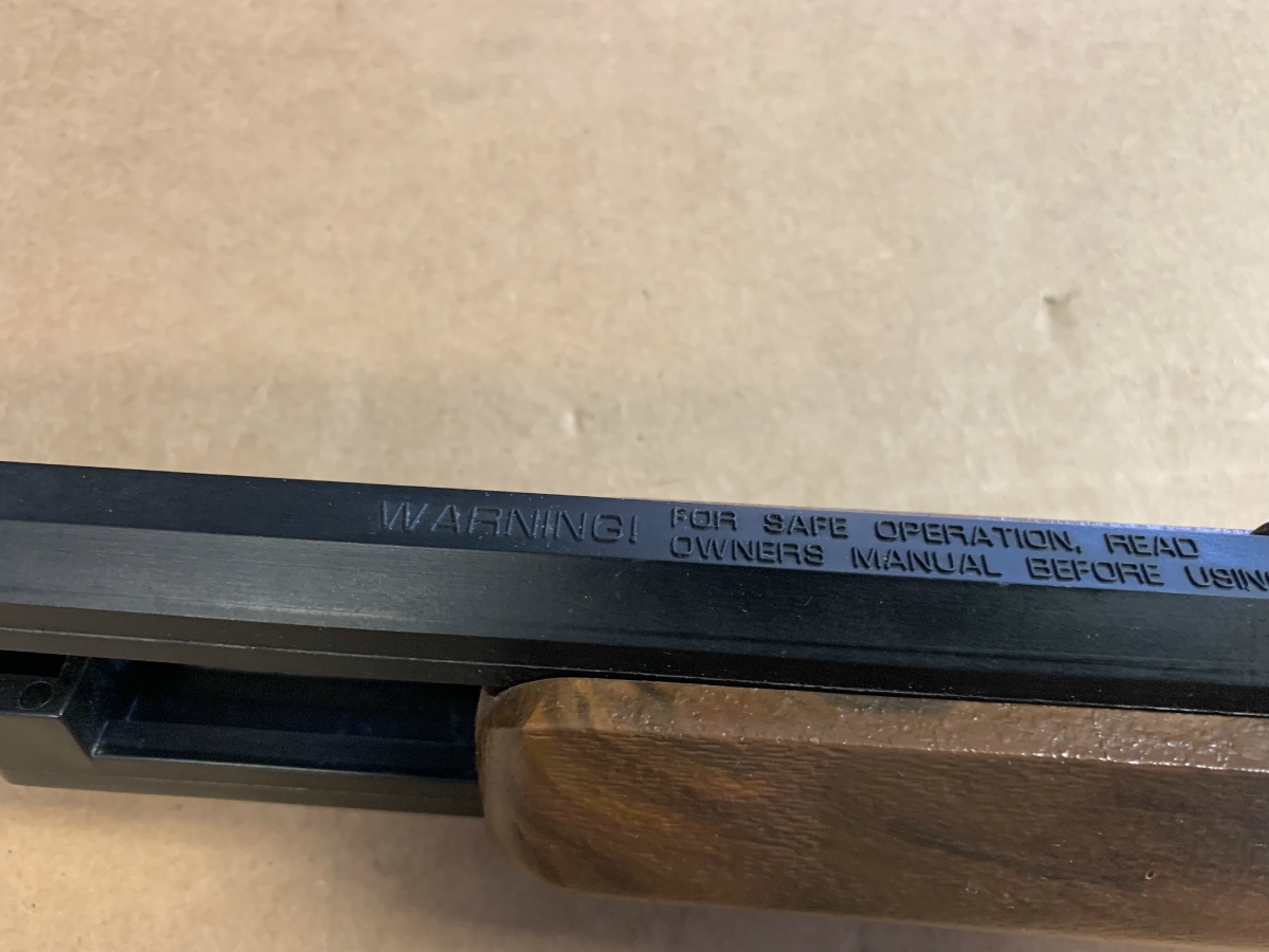 Daisy Model 2203 Semi-Auto Rifle 19 Inch Barrel One 7 Round Magazine ...