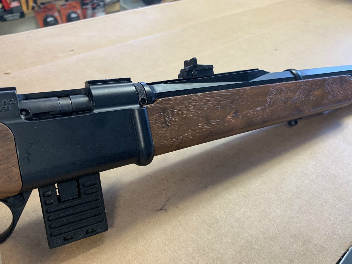 Daisy Model 2203 Semi-Auto Rifle 19 Inch Barrel One 7 Round Magazine ...