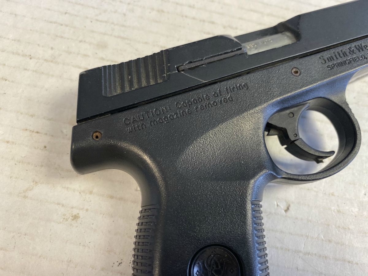 Smith & Wesson Model Sw380 Semi-Auto Pistol One 8 Round Magazine Blued ...