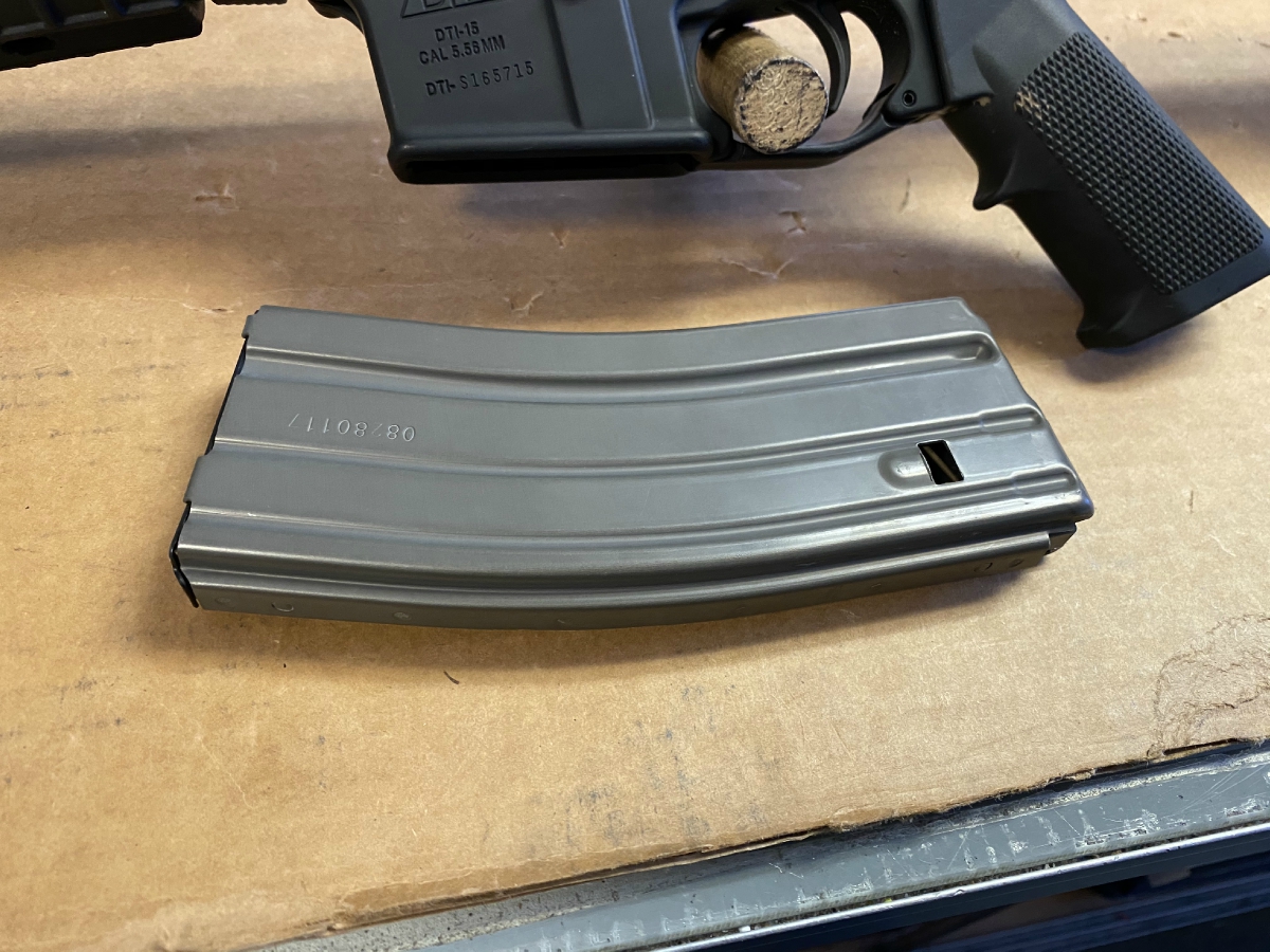 Delton Model Dti-15 Semi-Auto 30 Round Light Weight Barrel With 1x9 ...