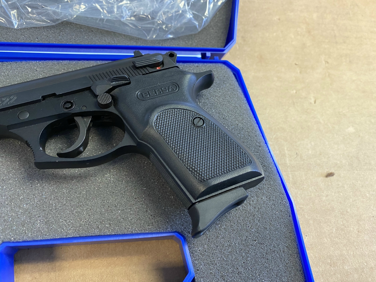 Bersa T22m Thunder 22 22lr 3.50 Inch Barrel 10+1 Black Poly Grip Matte ...