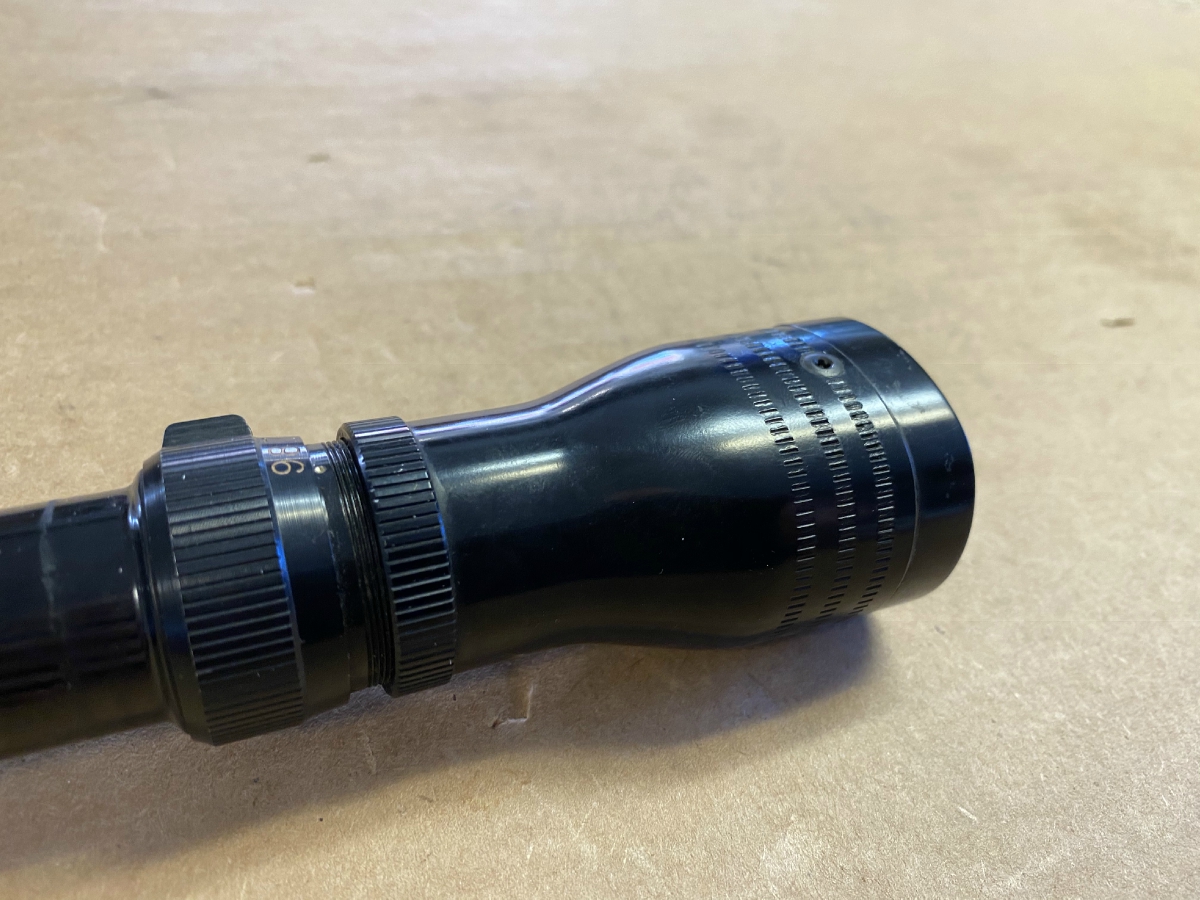 Redfield Lo Pro Wide Angle Rifle Scope In Good Condition For Sale at ...