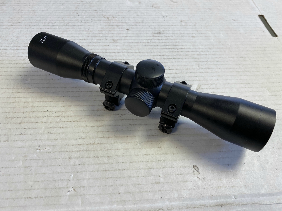 Nice 4x32 Crossbow Scope With Rings Clear Optics For Sale at GunAuction ...