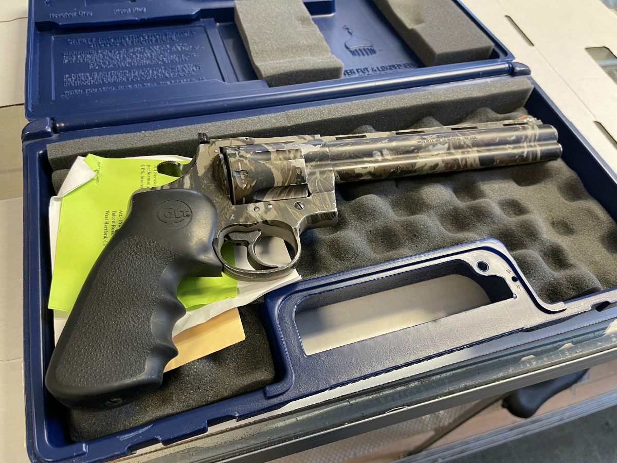 Colt Realtree Anaconda Limited Double Action Revolver 8 Inch Only 1,500 ...