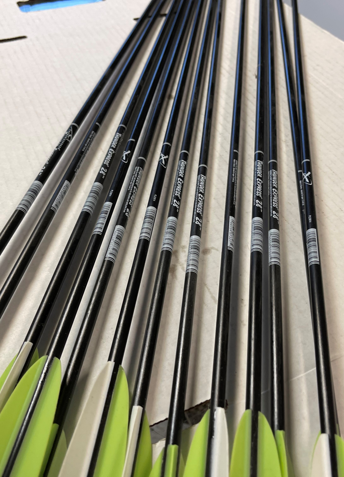 Nice Lot Of Thirteen Carbon Thunder Express 28 Inch Practice Target ...