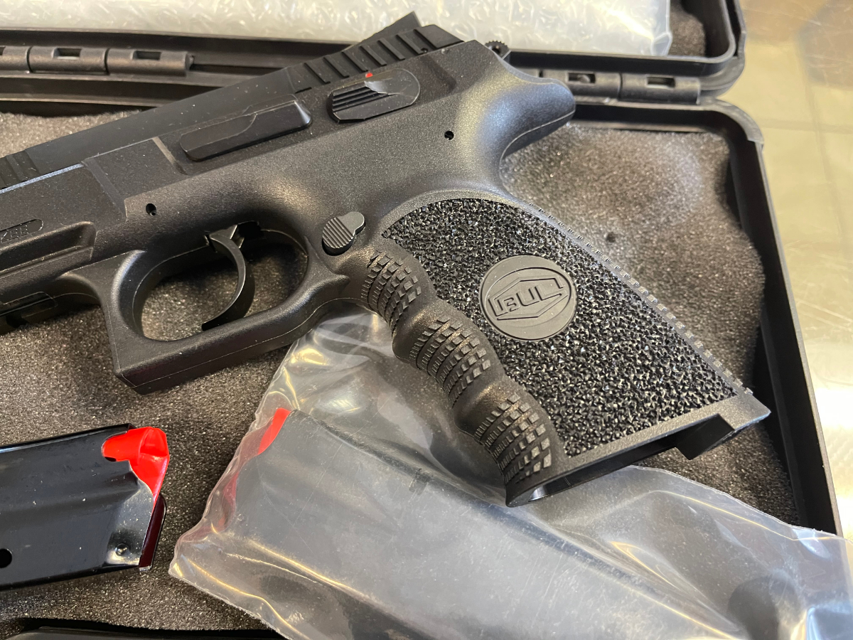 Bul Armory Cherokee Compact 3.66 Inch Barrel Two 17+1 Mags Oxide Slide ...