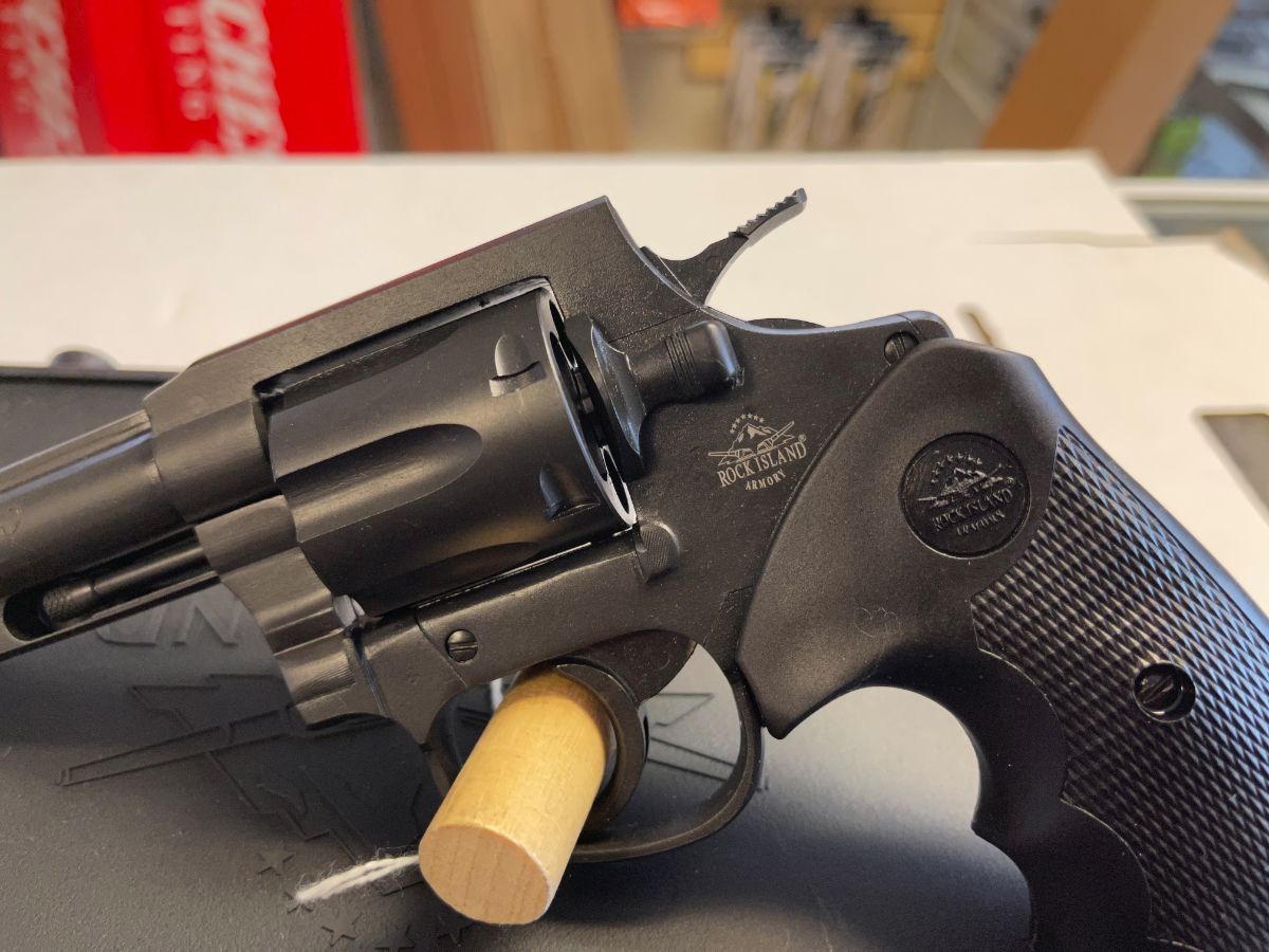 Rock Island Armory - MODEL M200 6 Round 4 Inch Barrel Black Parkerized ...