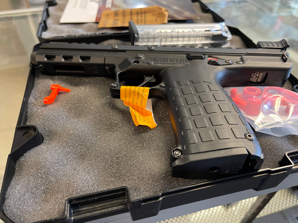 KEL-TEC - CP33 with Rail 22 LR 5.50 Inch threaded barrel 33+1 Black ...