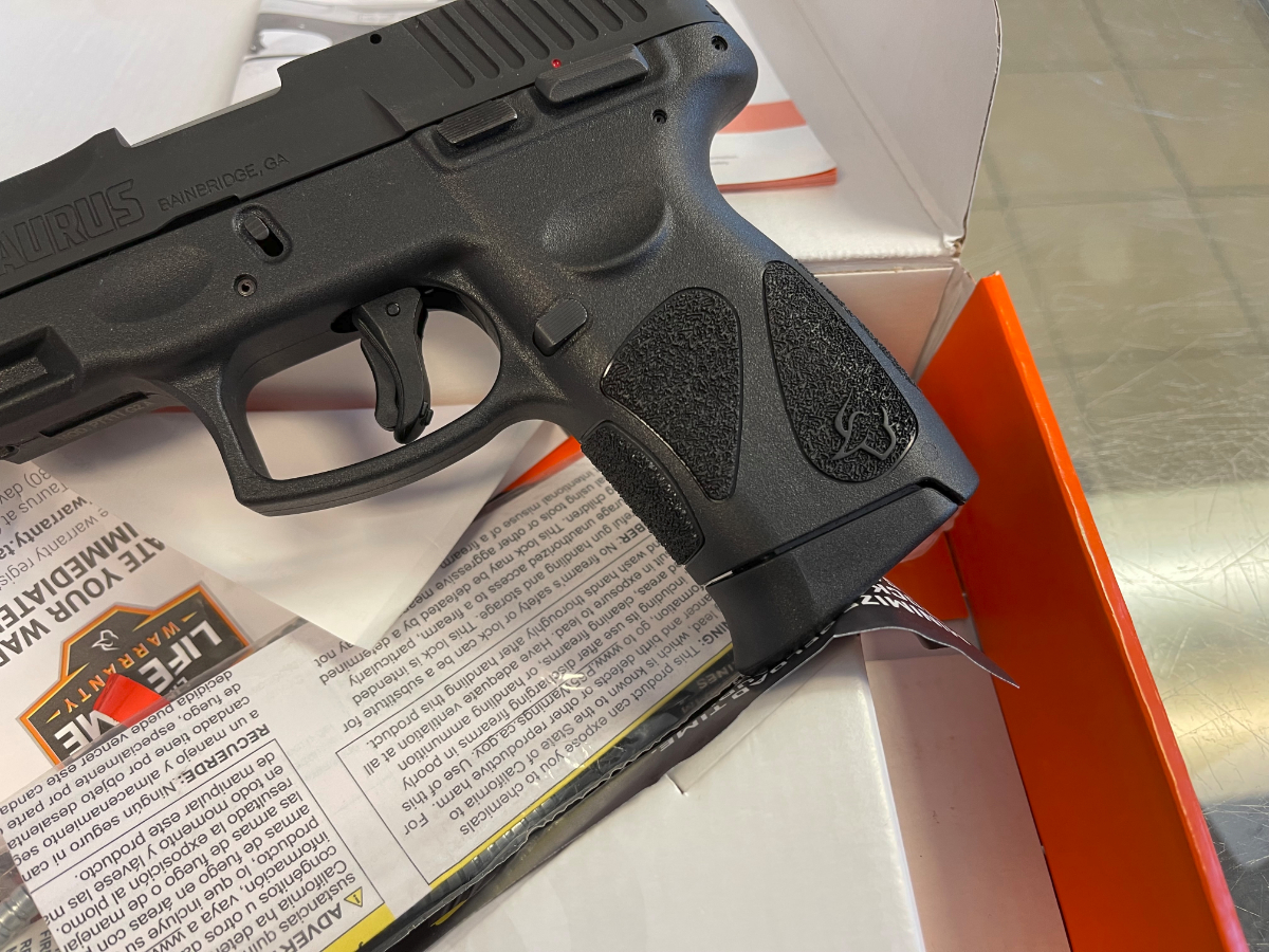 Taurus G2c 3.20 Inch Barrel 12+1 Black Frame W/Rail Matte Black Steel ...