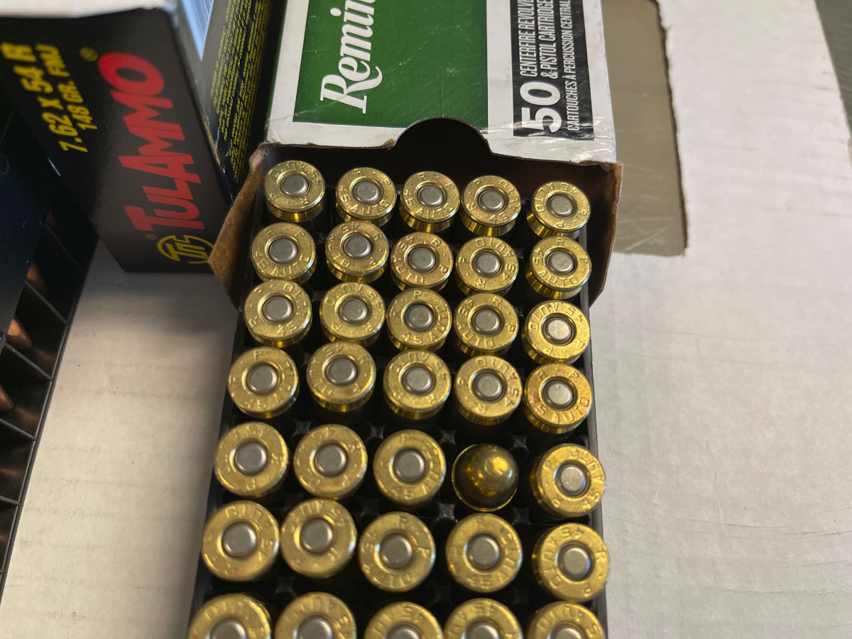 260 Rounds Assorted Pistol/Revolver/Shotgun And Rifle Ammunition .60 ...