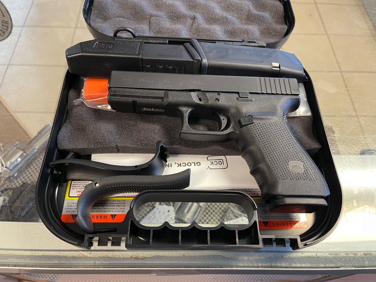 Glock MODEL G21 Gen 4 45 ACP 4.61 Inch Barrel 13+1 Black Steel Slide 3 ...