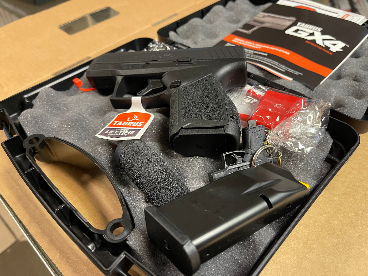 Taurus Gx4 3.06" 11+1 Black Steel Slide Black Iterchangeable Backstrap ...