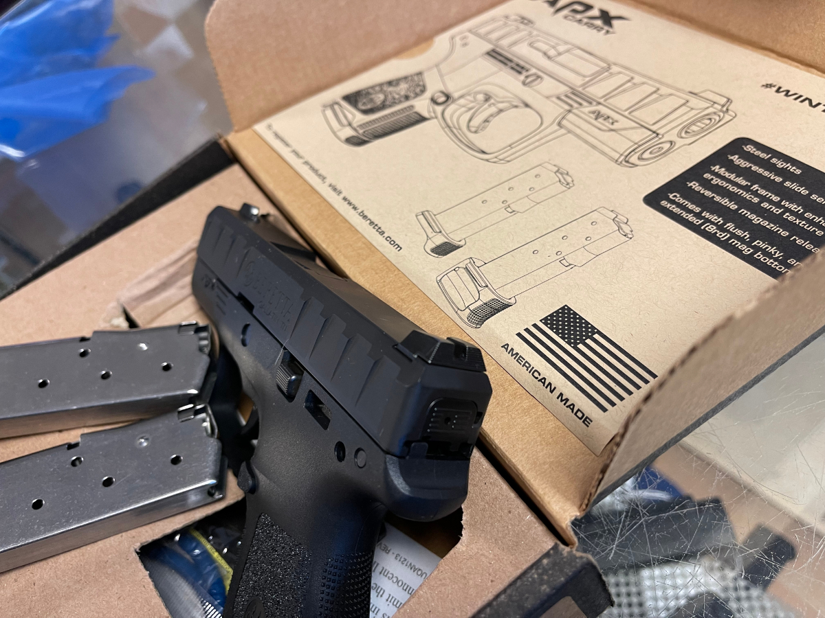 Pictures: Beretta APX Carry 3 Inch Barrel 6+1,8+1 Black Frame & Grip ...