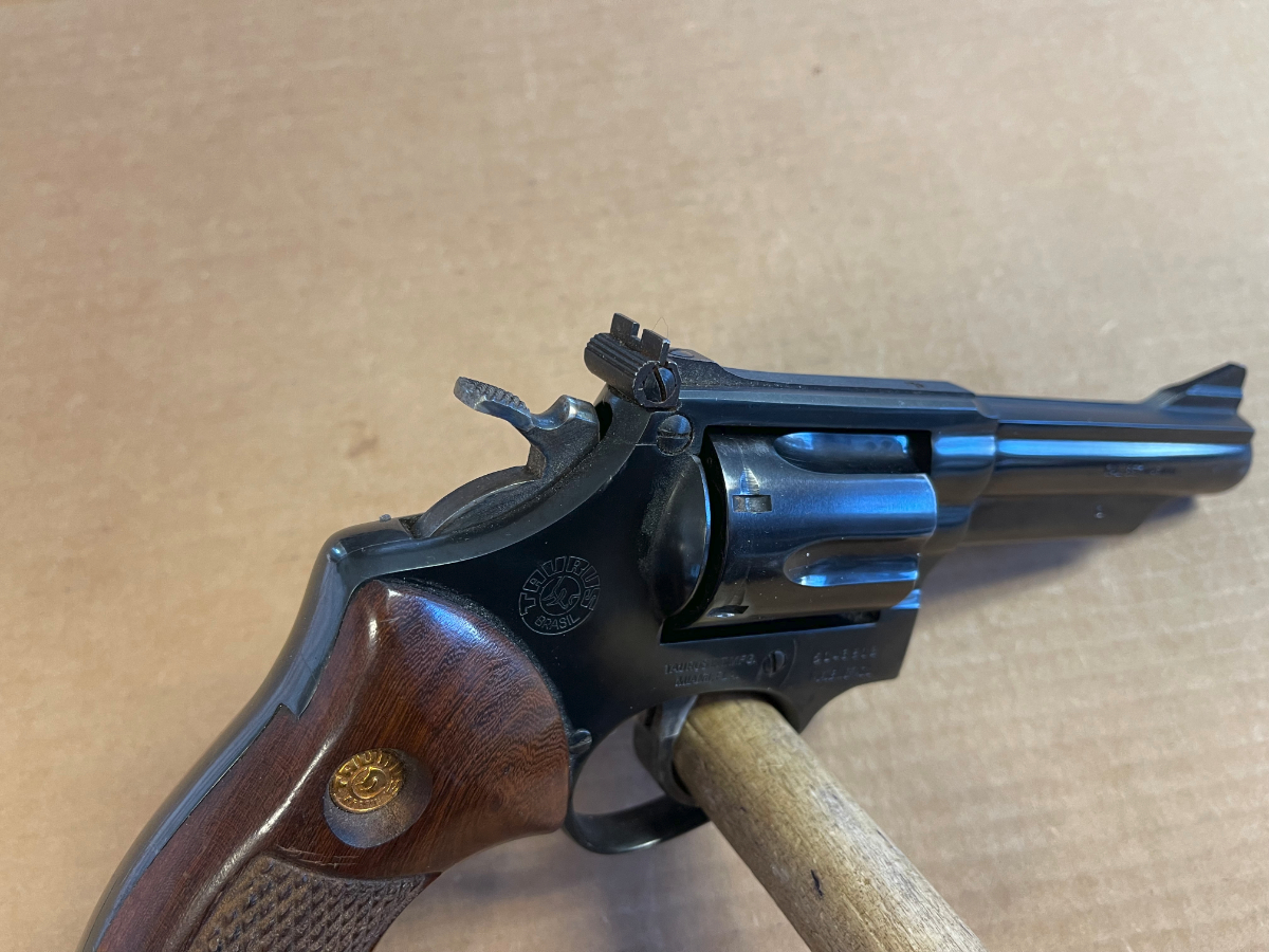 Taurus Model 66 6 Shot Revolver Blued Wood Grips 4 Inch Barrel Nice ...