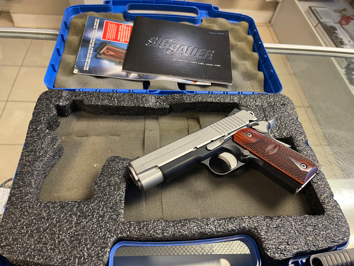 Sig Sauer 1911 Revolution C3 Night Sights 4.2 Inch 7 Round Mag Rosewood ...